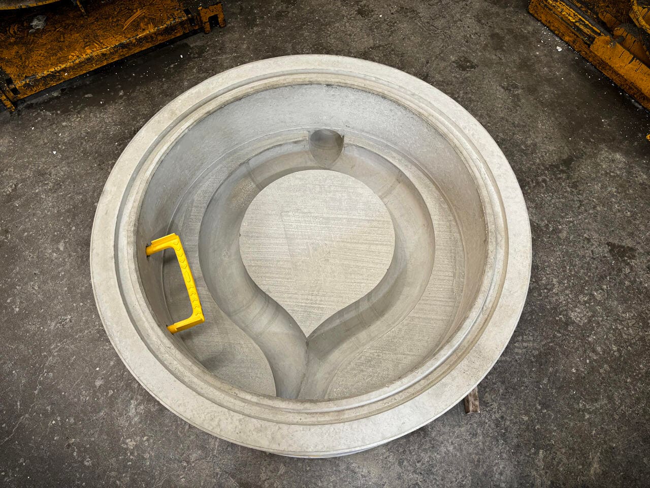 Tracey Concrete - Precast Concrete Drainage, Pipes, Manholes