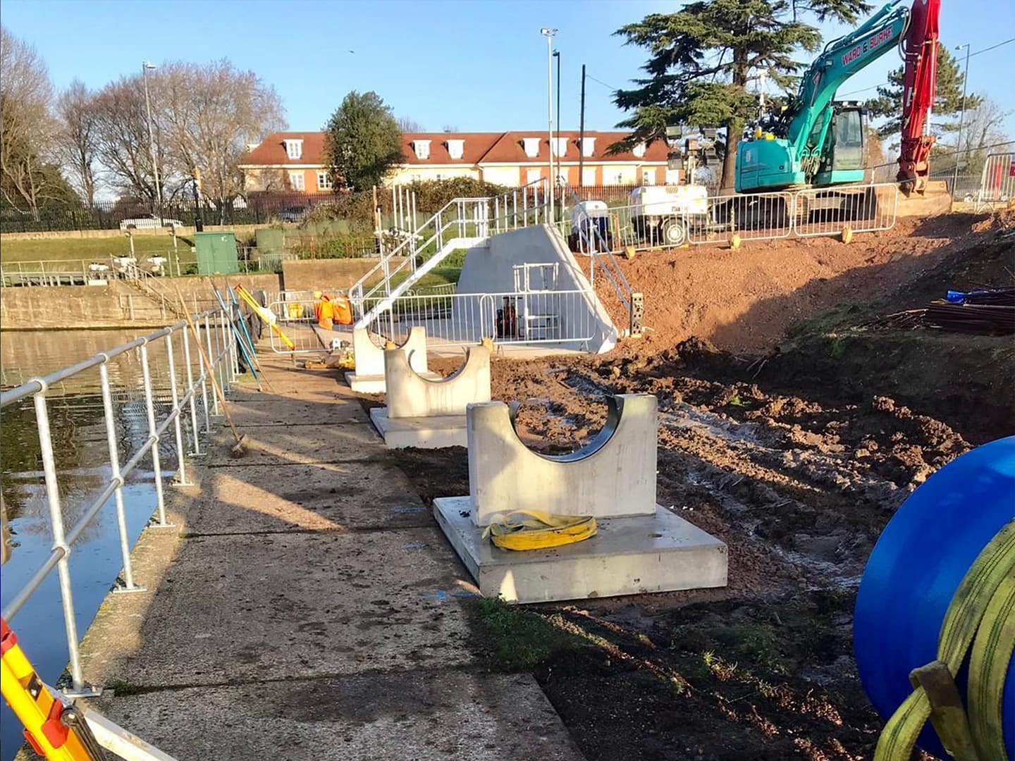 Precast Pipe Holders - Tracey Concrete